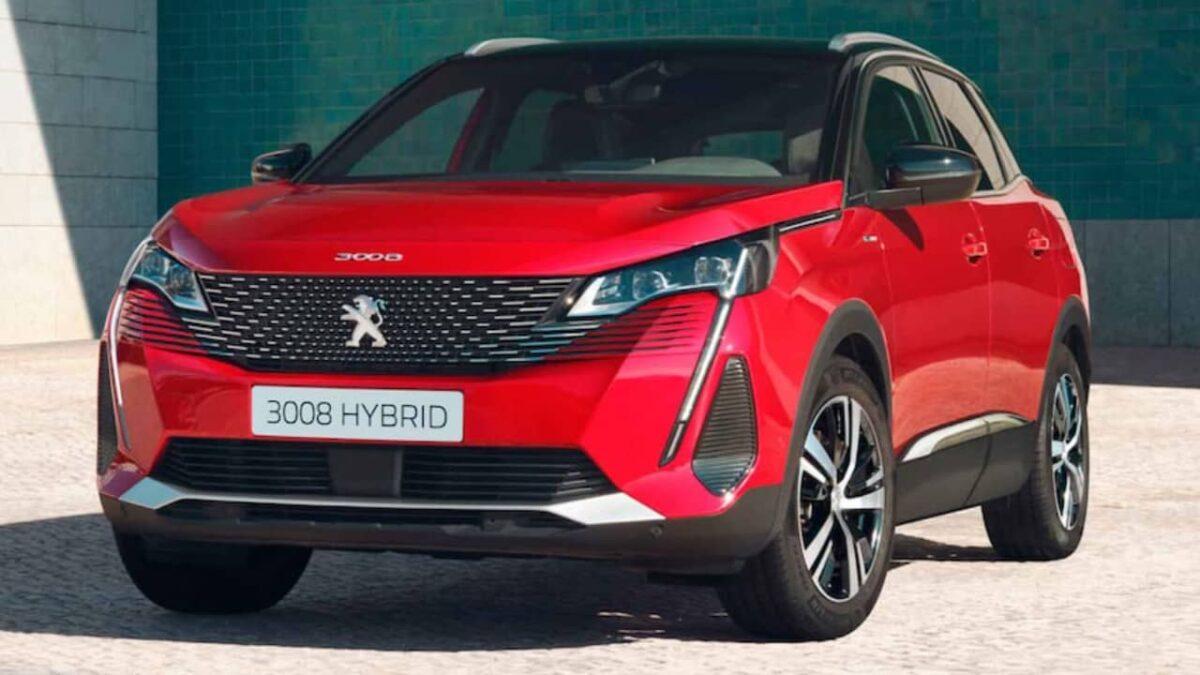 Comparatif Renault Austral VS Peugeot 3008 Hybride rechargeable